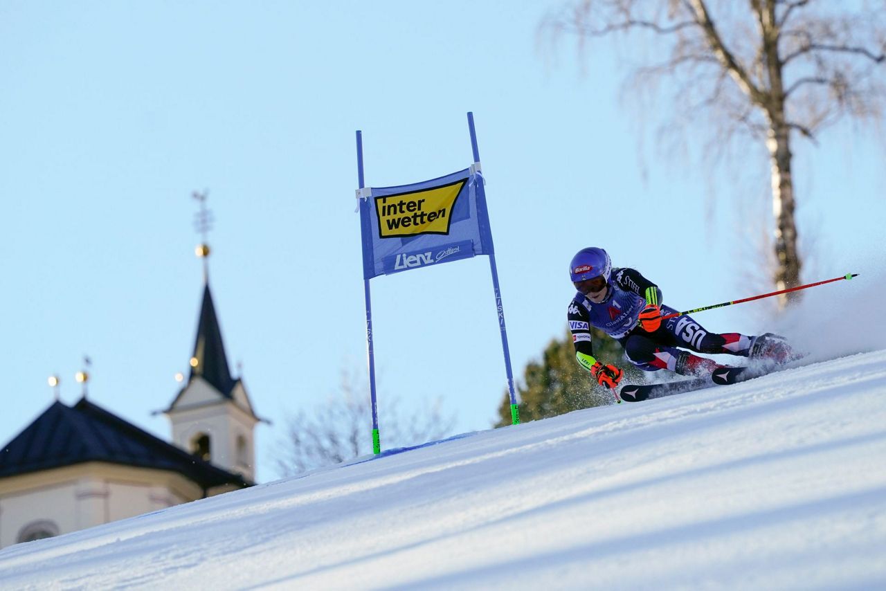 Mikaela Shiffrin masters tough course conditions at women's World Cup ...