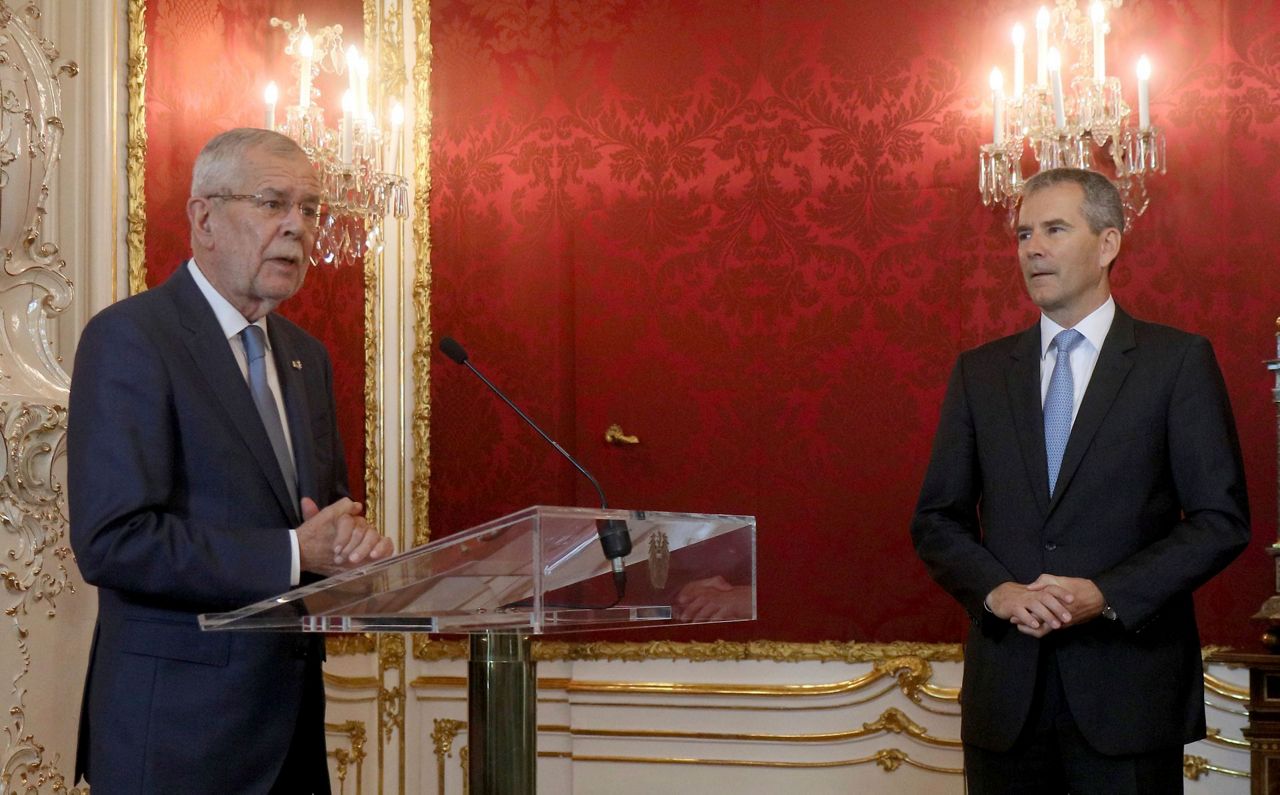 Austrian president formally dismisses Kurz's government