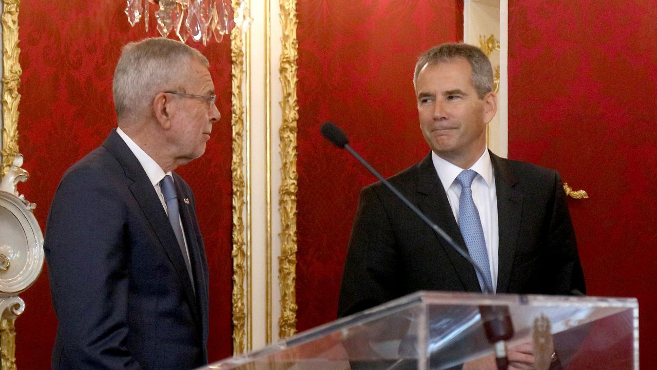 Austrian president formally dismisses Kurz's government