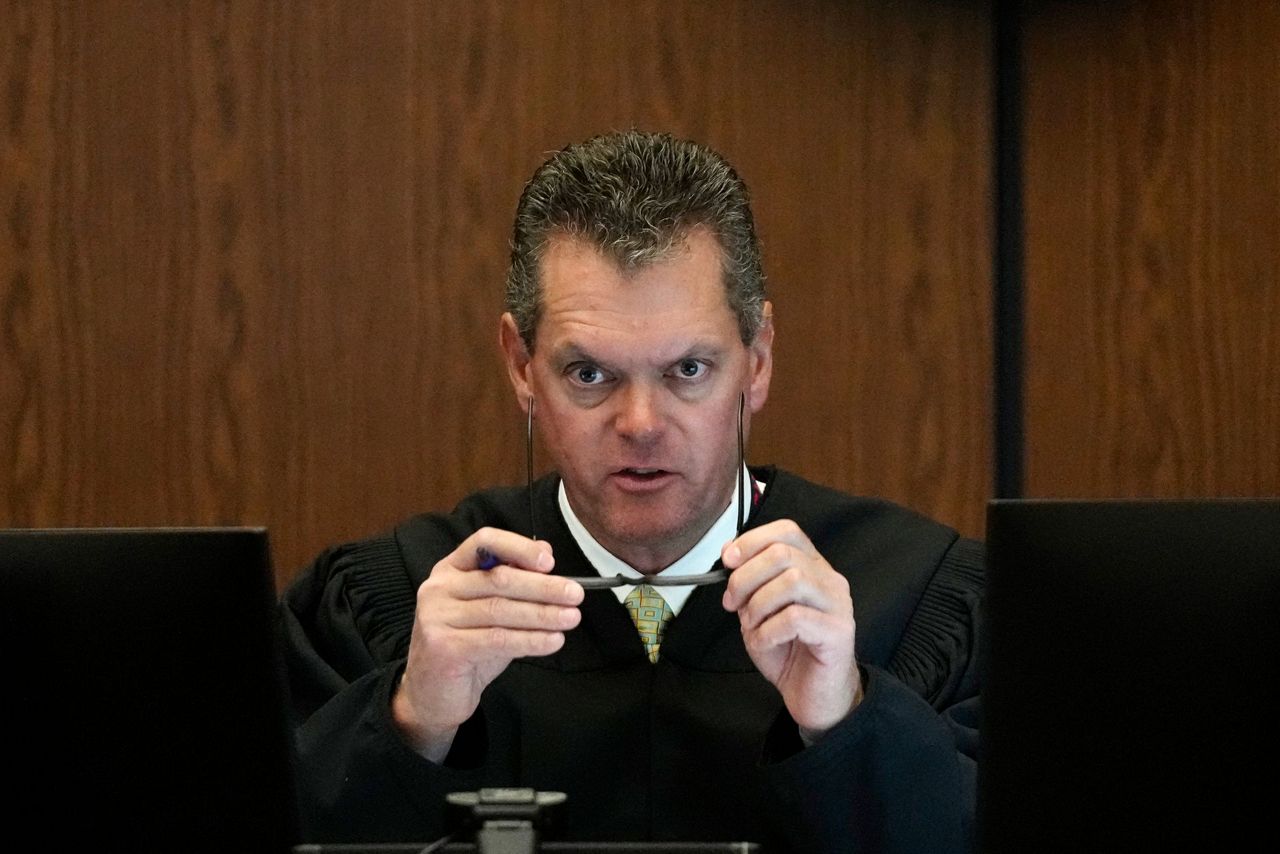 The backup driver in the 1st death by a fully autonomous car pleads ...