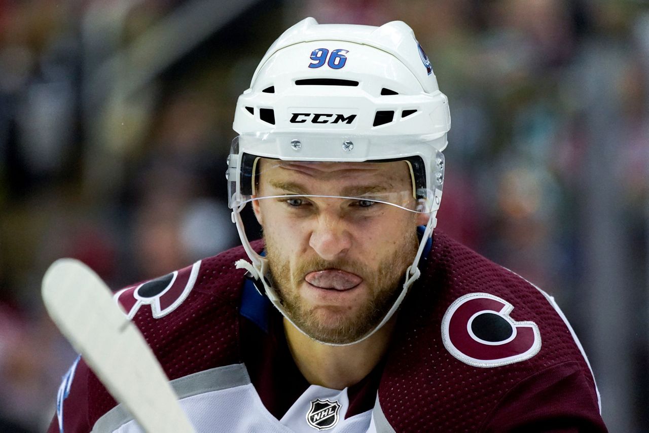 Hughes scores to back Vanecek, Devils beat Avalanche 1-0