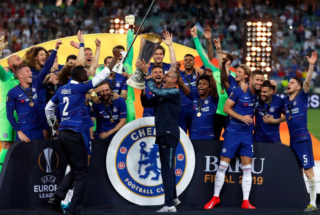 Arsenal faces Chelsea in Europa League final