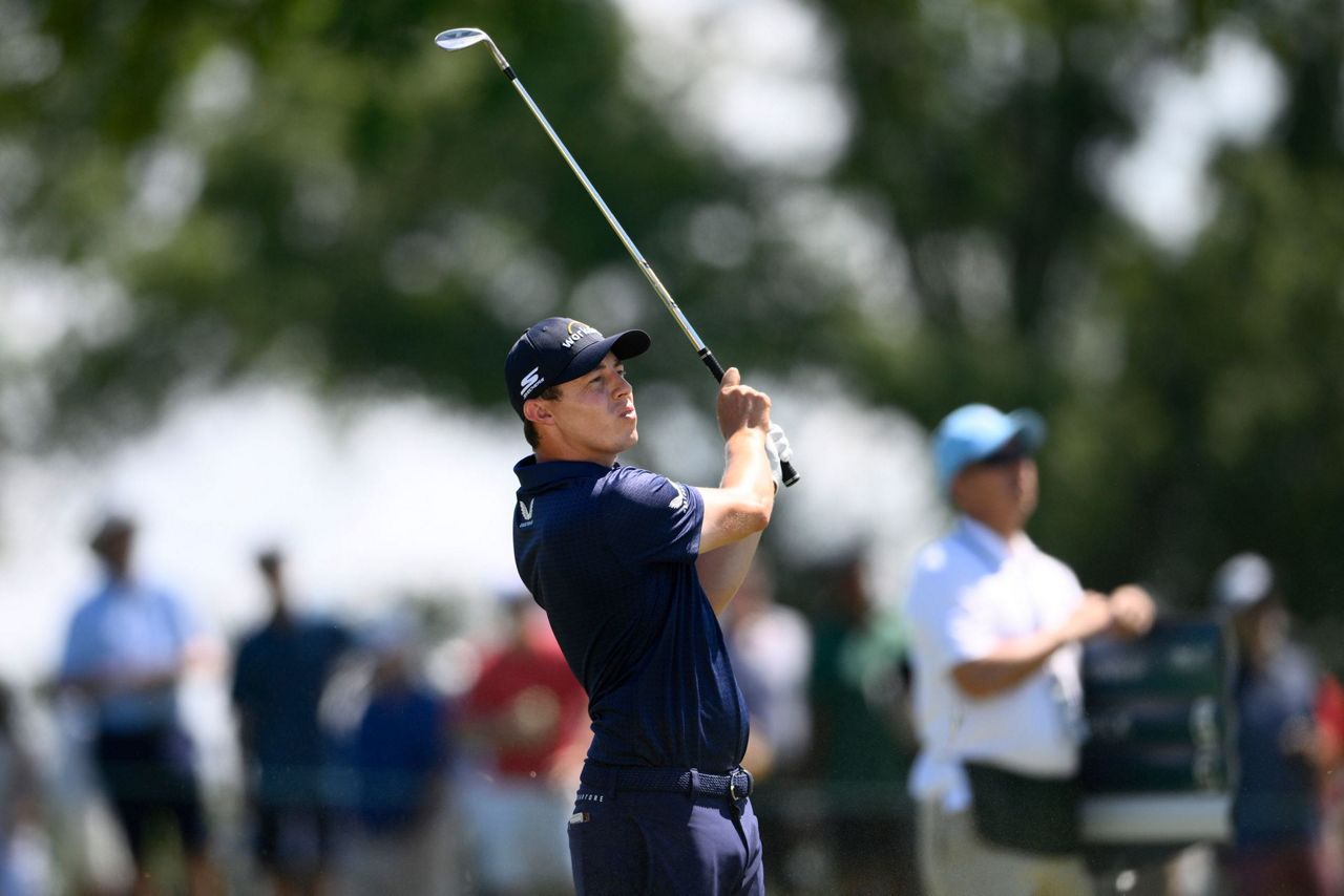 Scheffler starts with Tour Championship lead and expands it