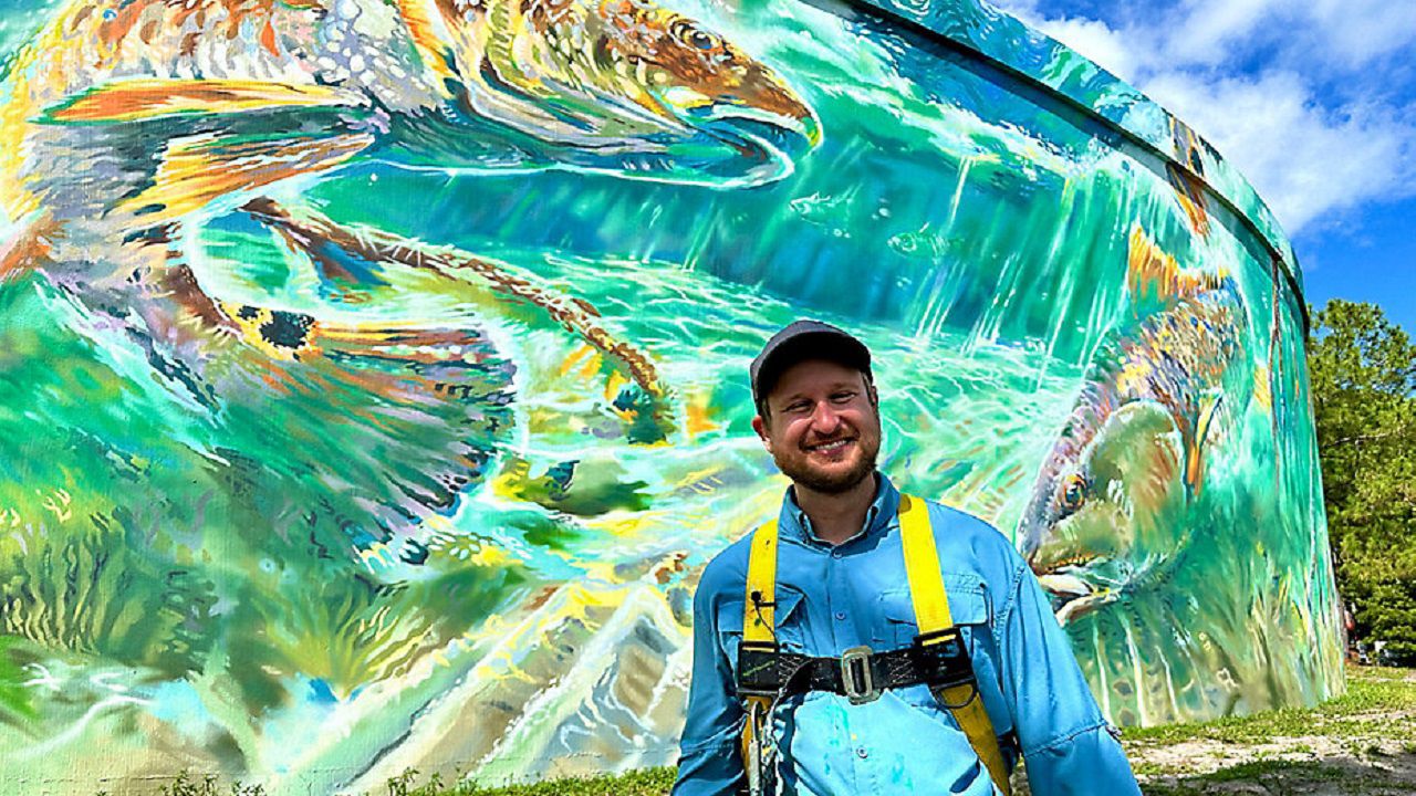 Water tanks in Clearwater get giant underwater murals