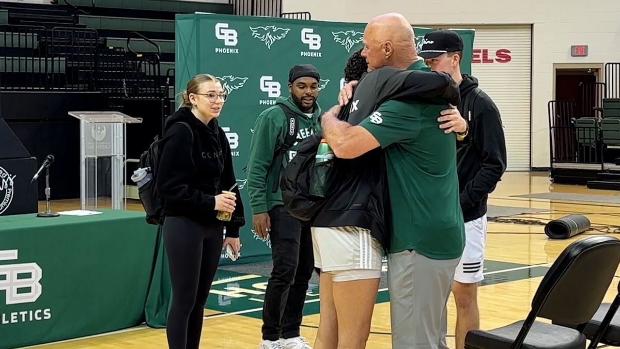 Borseth retires after 21 years at UWGB