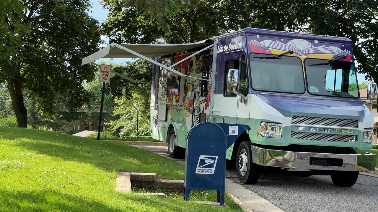 Dream Bus aims to inspire more youth to start reading