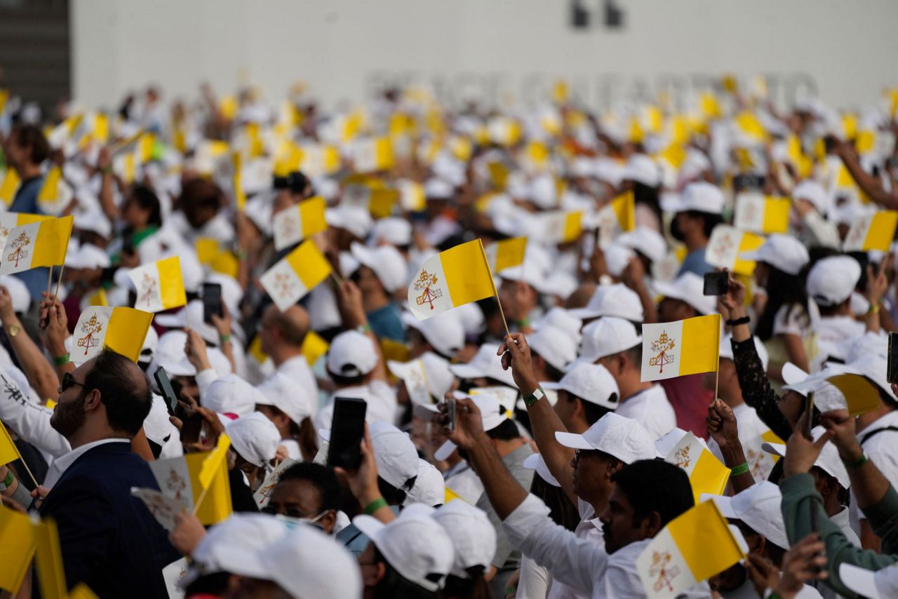 Thousands pack Bahrain national stadium for pope's main Mass