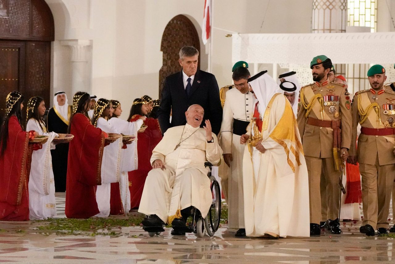 Pope presses Muslim dialogue in first papal visit to Bahrain
