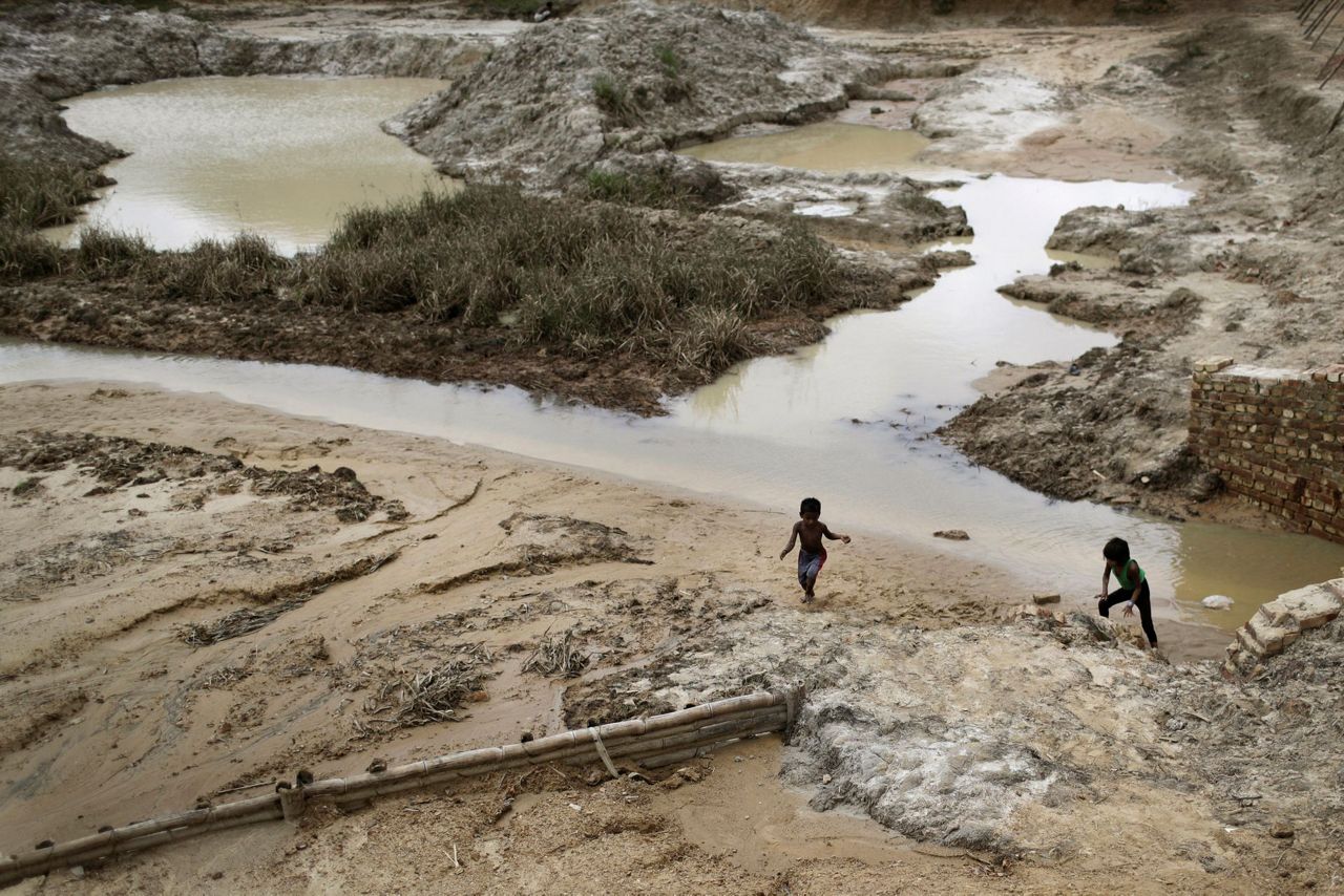 Race to save drowning Rohingya boy exposes spiraling crisis