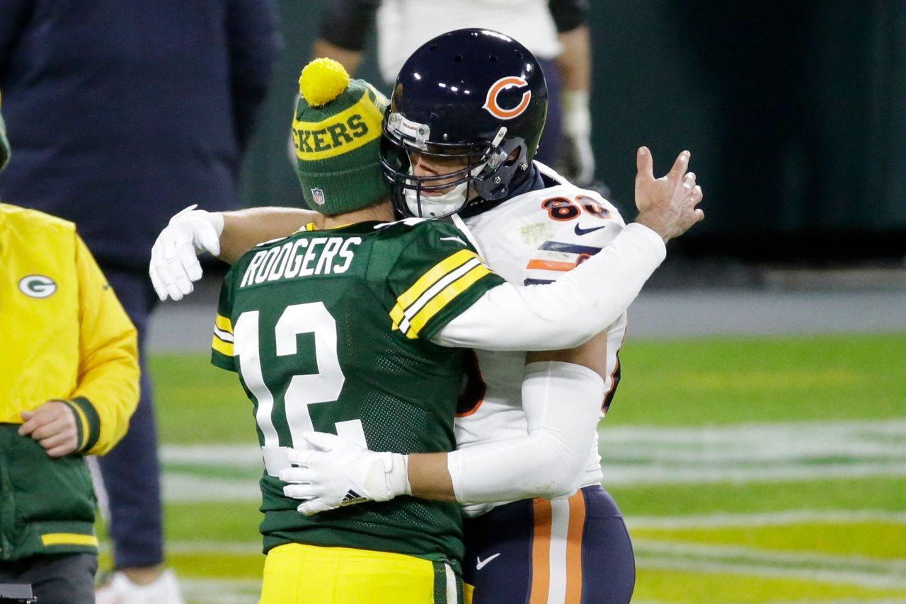Rodgers' 50th TD pass vs. Bears puts him in exclusive group