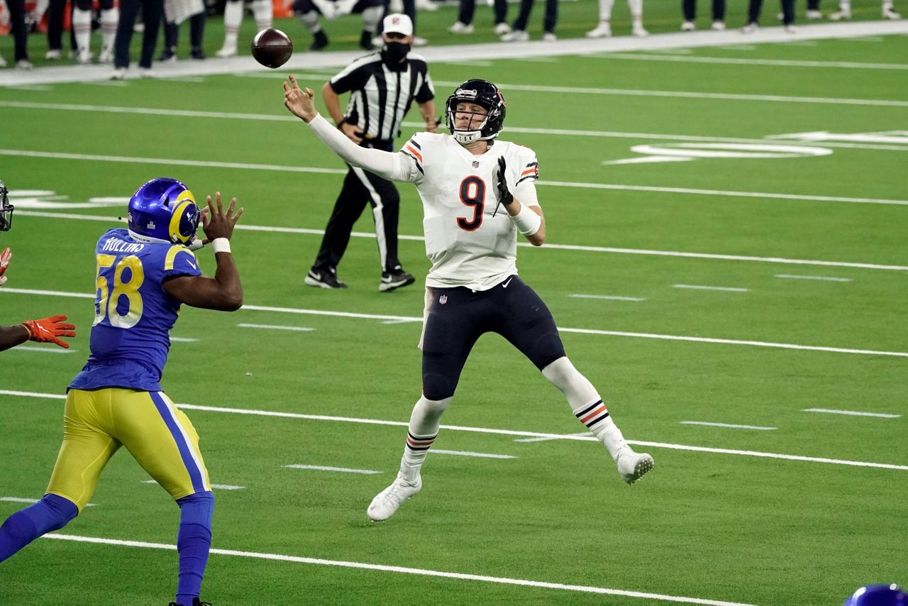 Rams dominate matchup of tough defenses, beat Bears 24-10