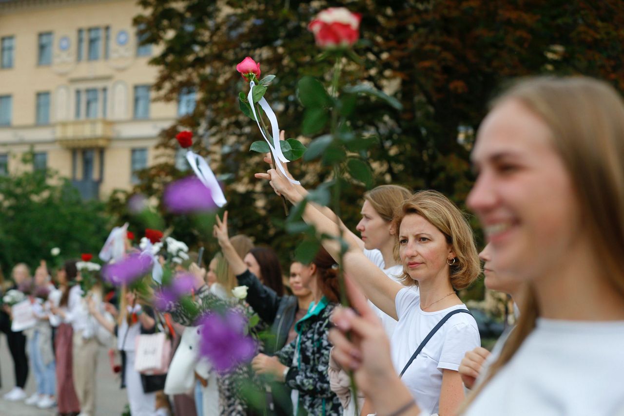 Belarus' leader digs in amid continuing protests