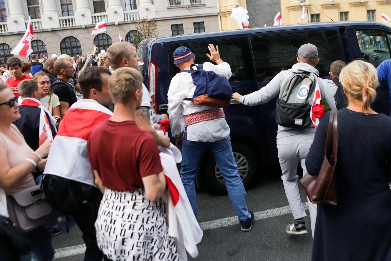 Huge protest on Belarus leader's birthday demands he resign