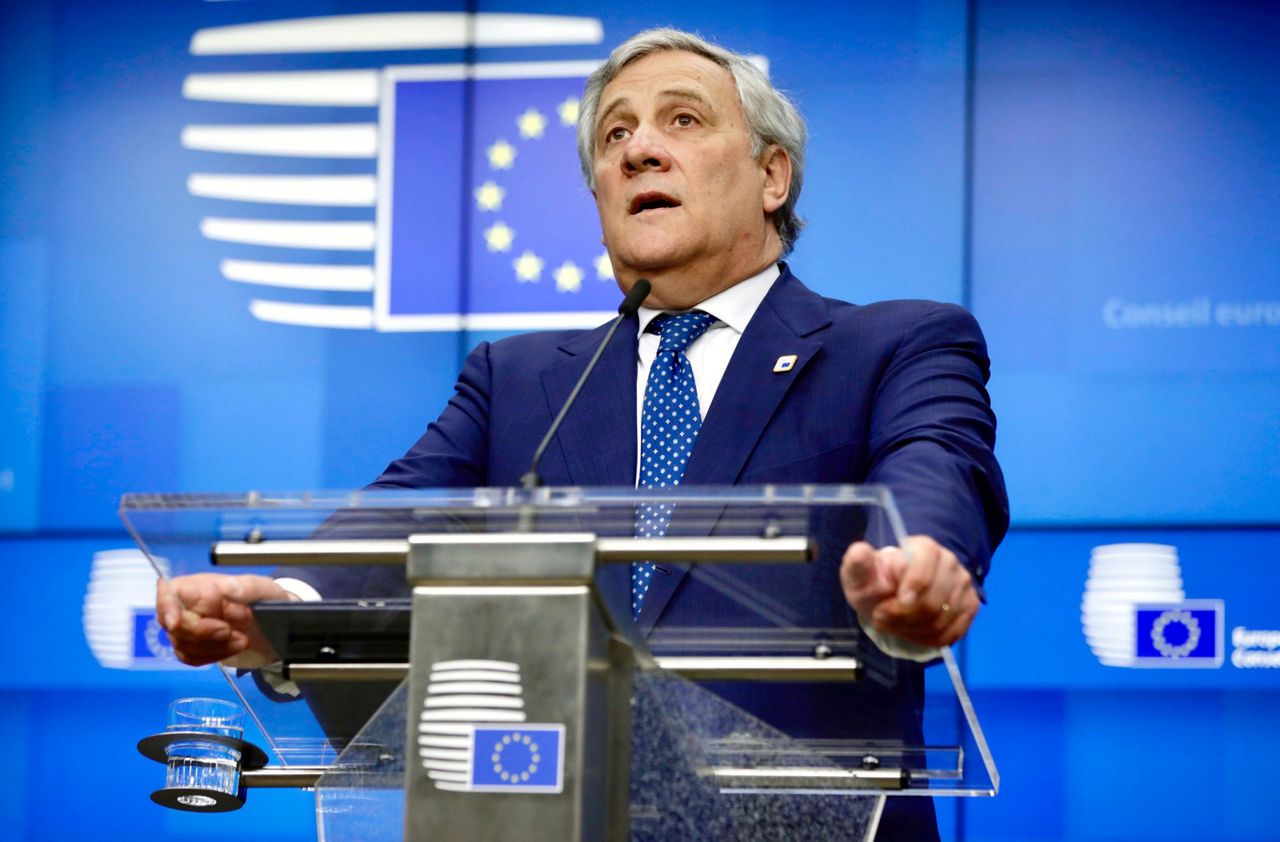 EU leaders set for battle royal over bloc's top jobs