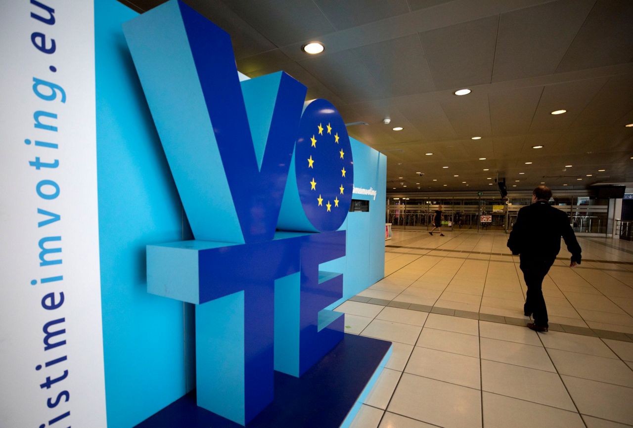 Europe's voters elect new parliament as nationalism mounts