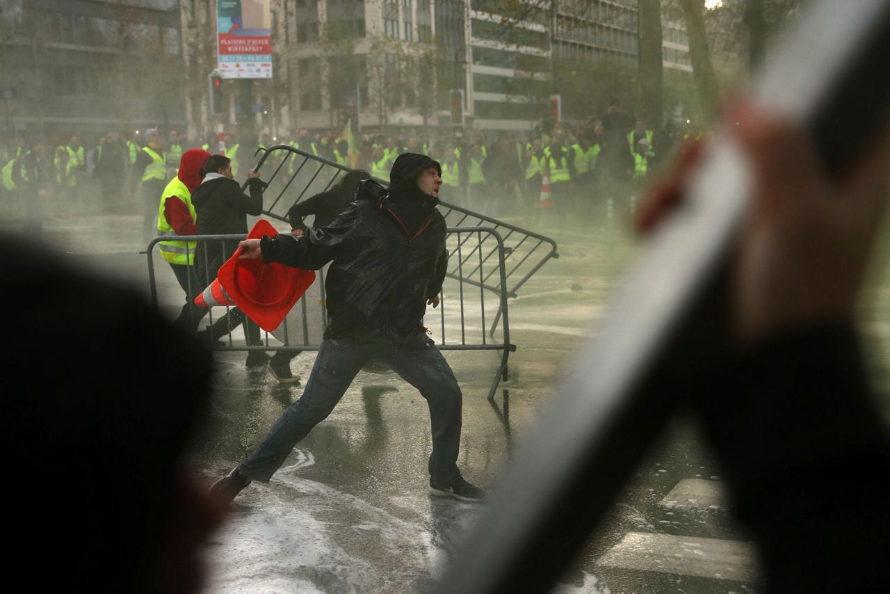 Brussels march mimics 'yellow jacket' France protests