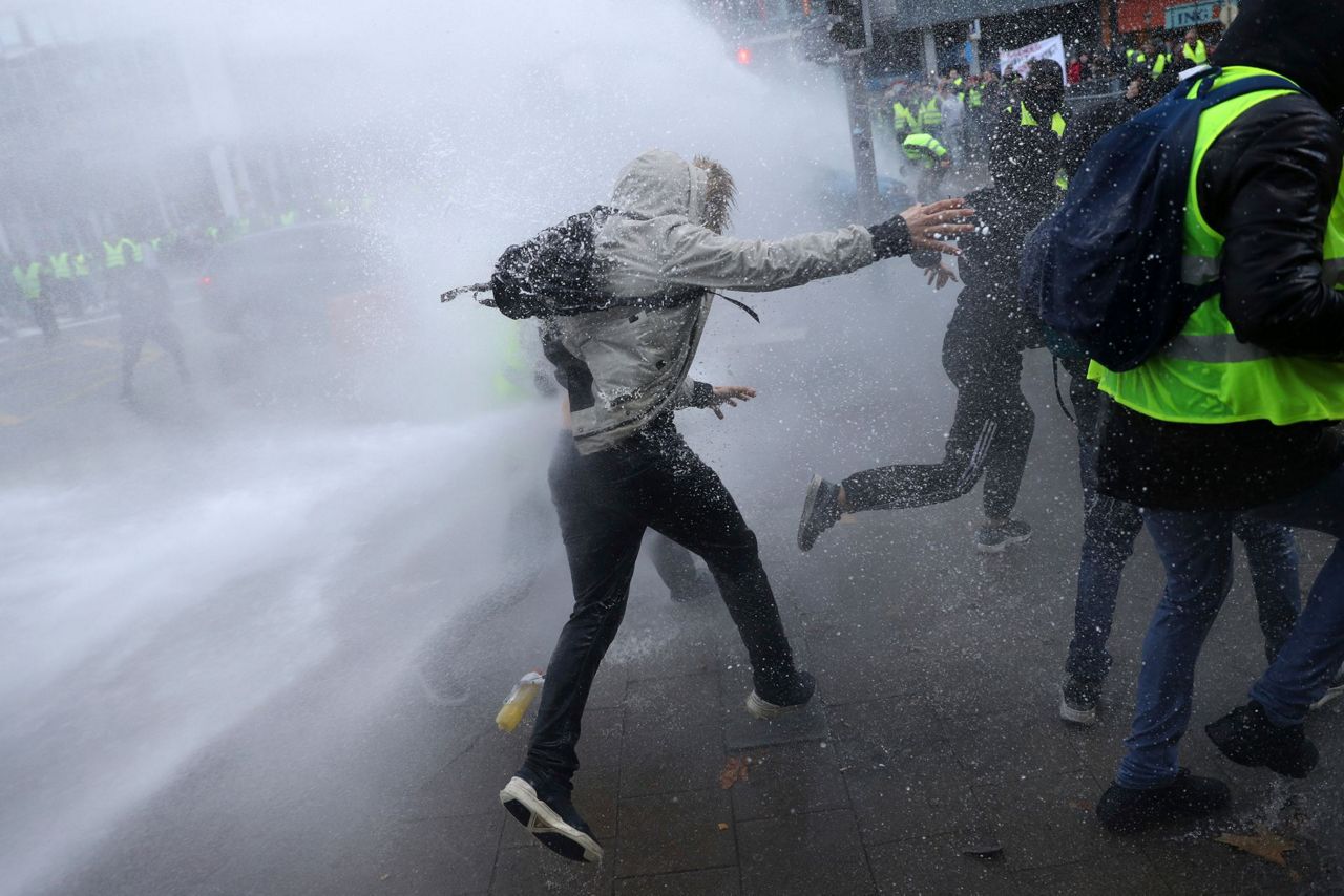 Brussels march mimics 'yellow jacket' France protests