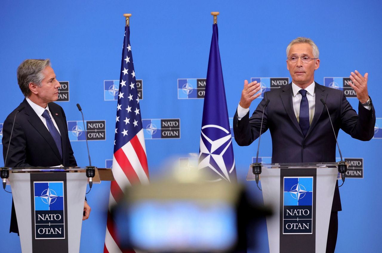US, NATO note Ukraine army gains but see war dragging on