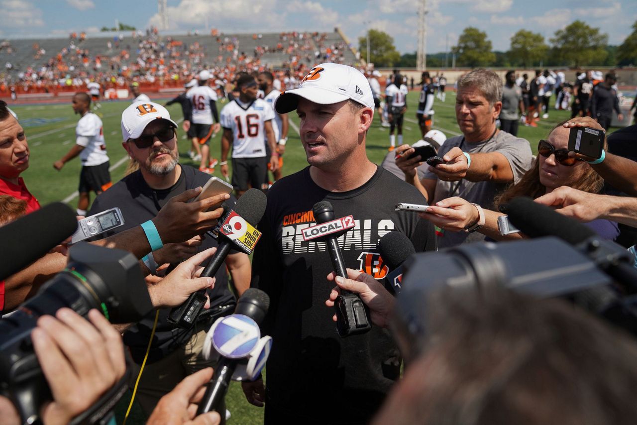 Bengals receiver A.J. Green hurt, carted off 1st practice