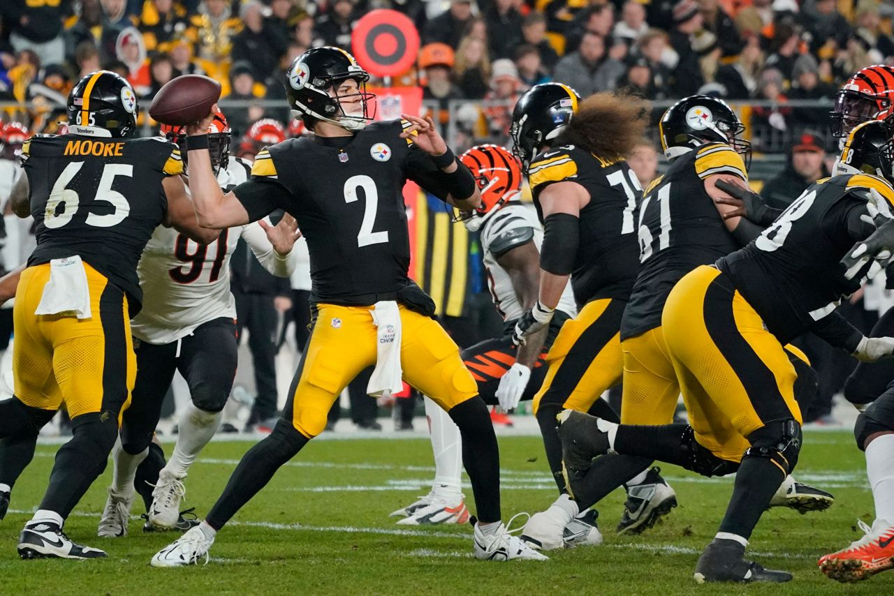 Steelers will turn to Mason Rudolph once again if Kenny Pickett's right ...