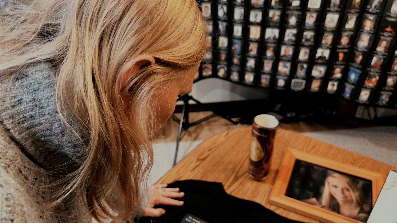 Wisconsin mother creates memorial quilts
