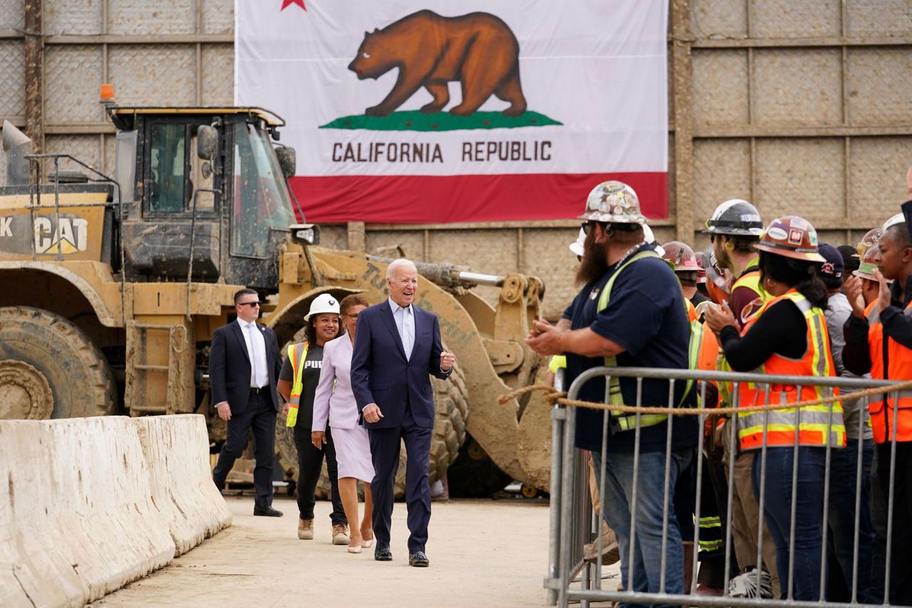 White House aims to speed-up pace of building infrastructure