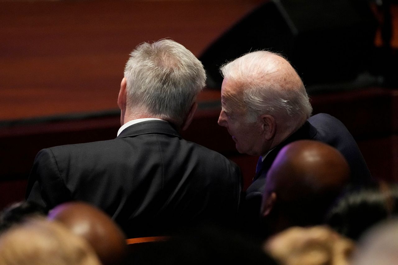 Biden urges unity at prayer breakfast under new management