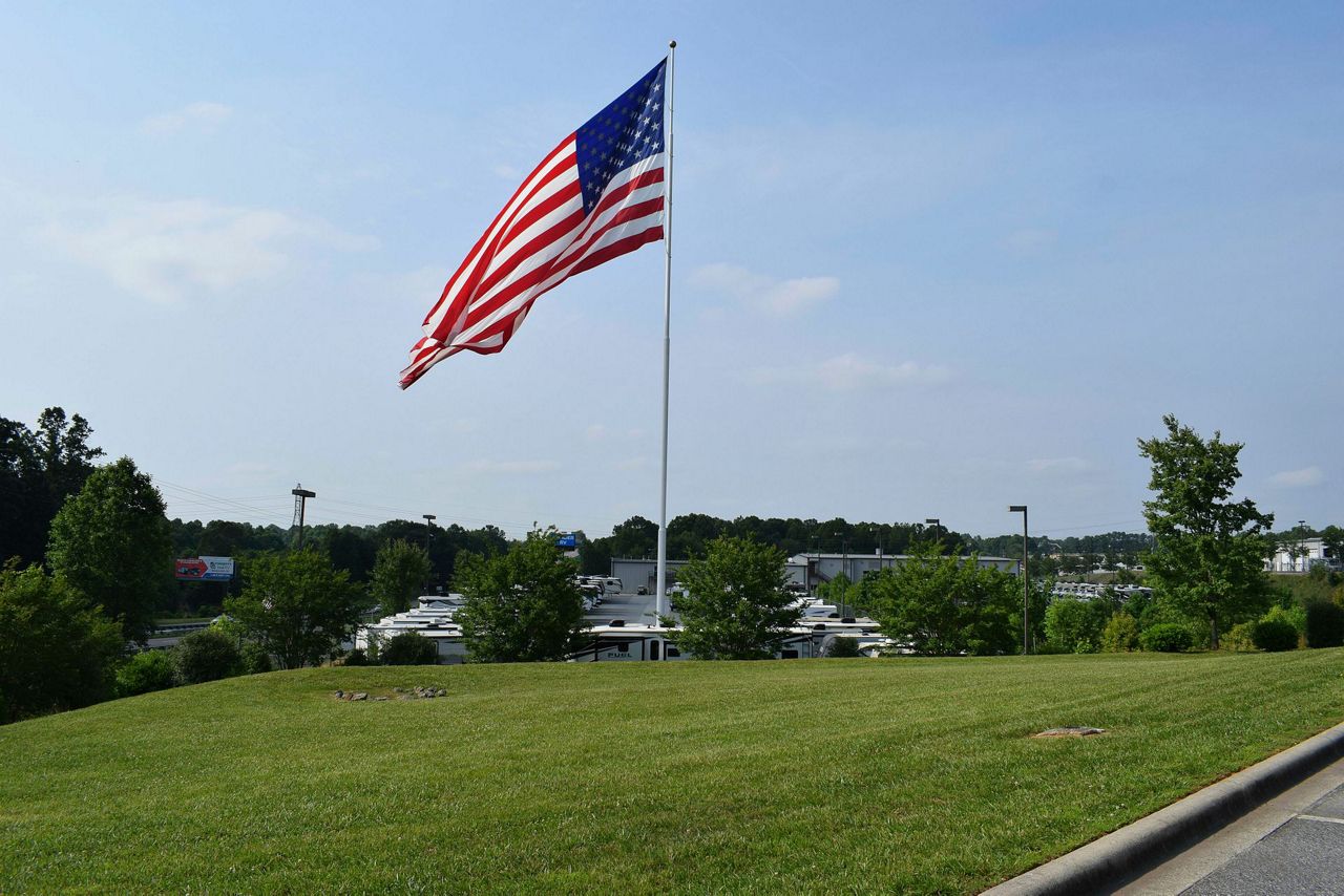 TV's 'The Profit' to visit store with enormous American flag