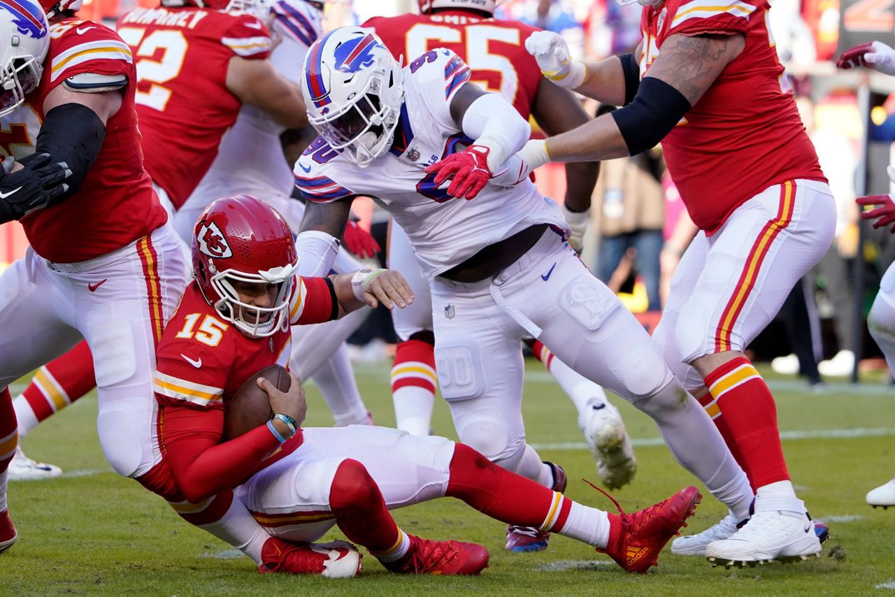 Bills rally to beat Chiefs 24-20 in playoff rematch