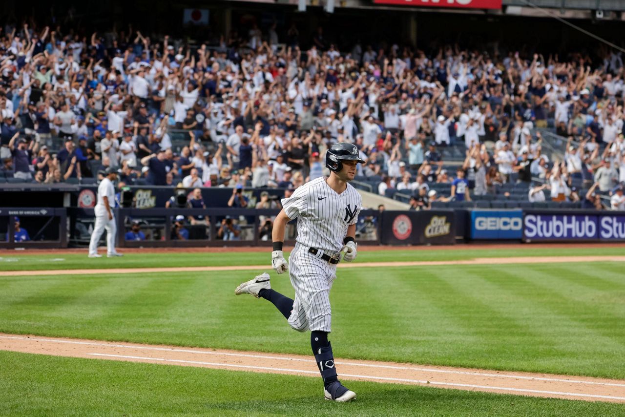 Sagging Yankees win for just 10th time in 30 games, top Jays