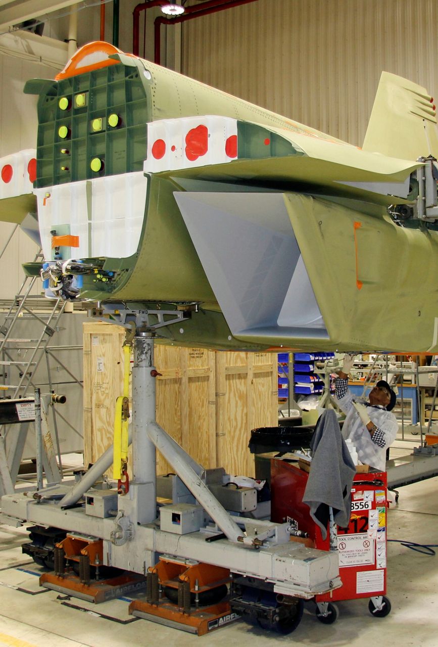 Fighter jet work in Missouri part of Pentagon's $700B budget