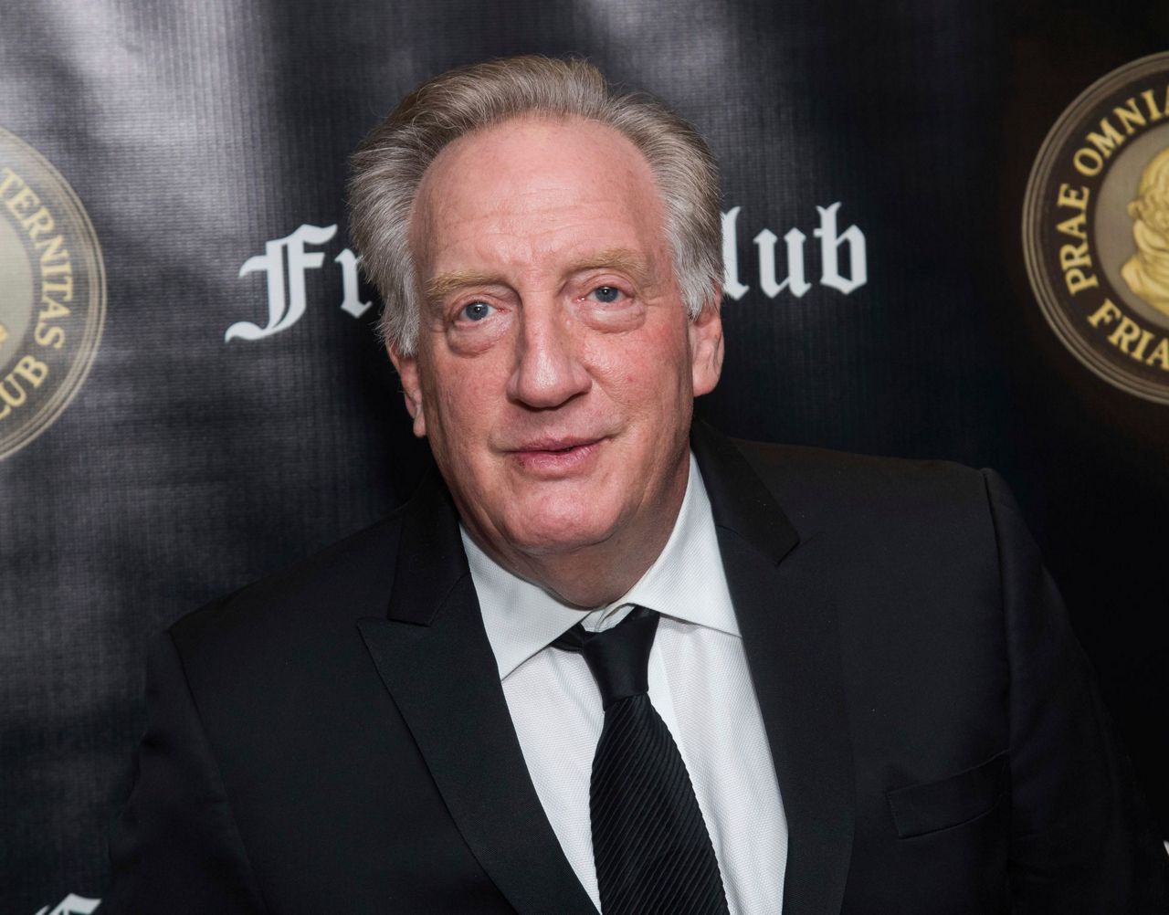 'SNL' writer's memoir co-stars Billy Crystal, Gilda Radner