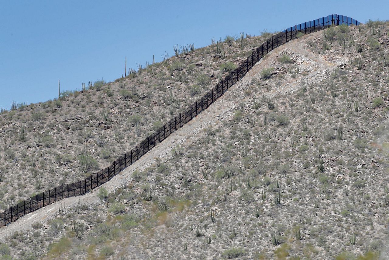 Work on more border wall starts in Arizona, New Mexico