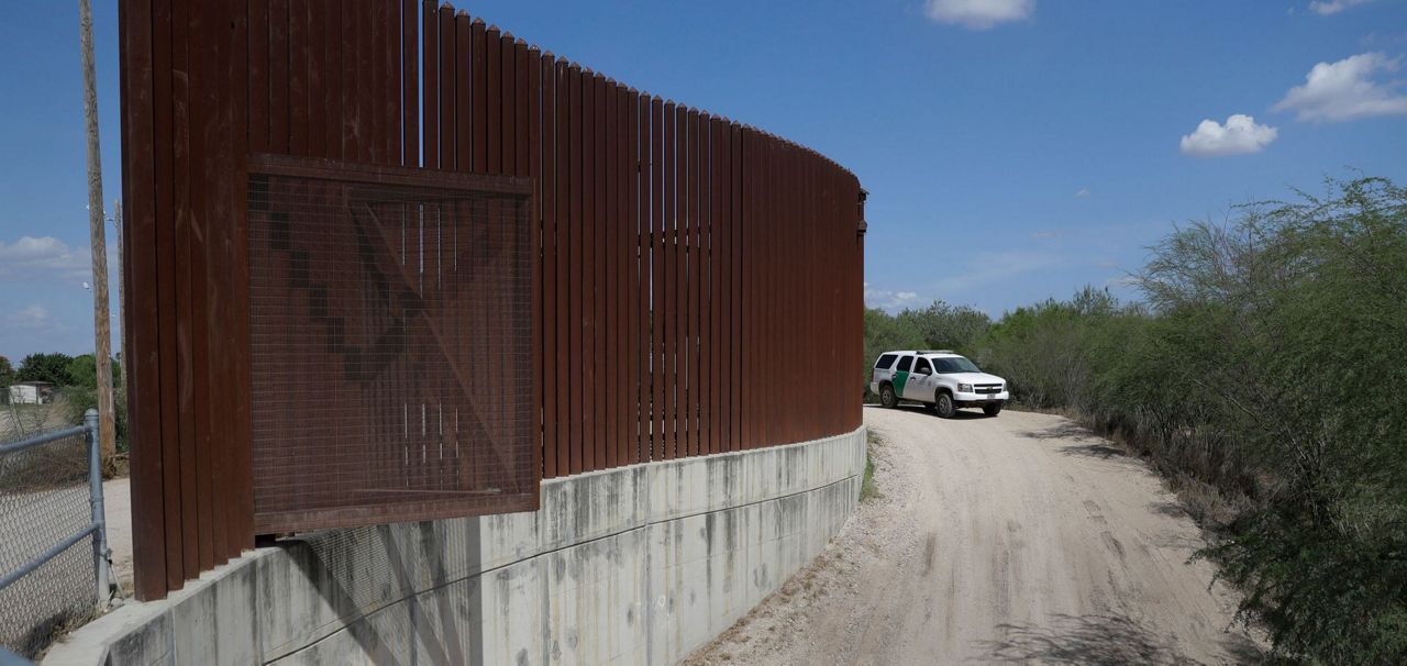 US prepares to start building portion of Texas border wall
