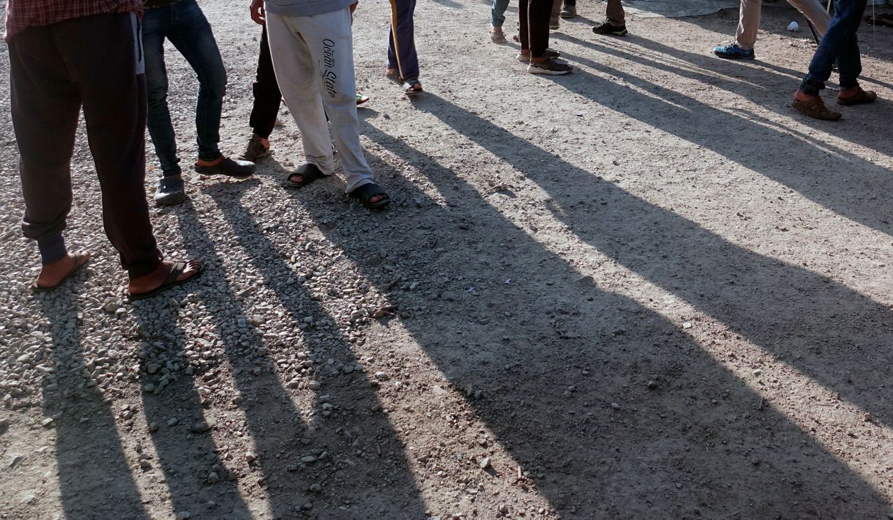 Water deliveries cut for crammed Bosnia migrant camp