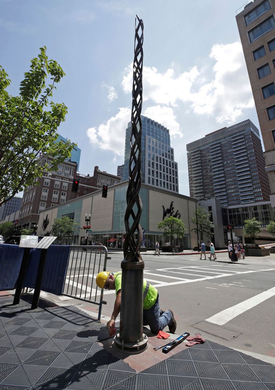 Memorial to marathon bombing victims takes shape in Boston