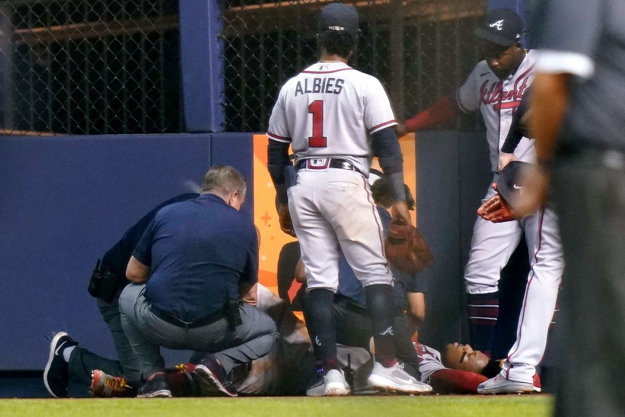 Braves try to adjust after Acuña's season-ending injury