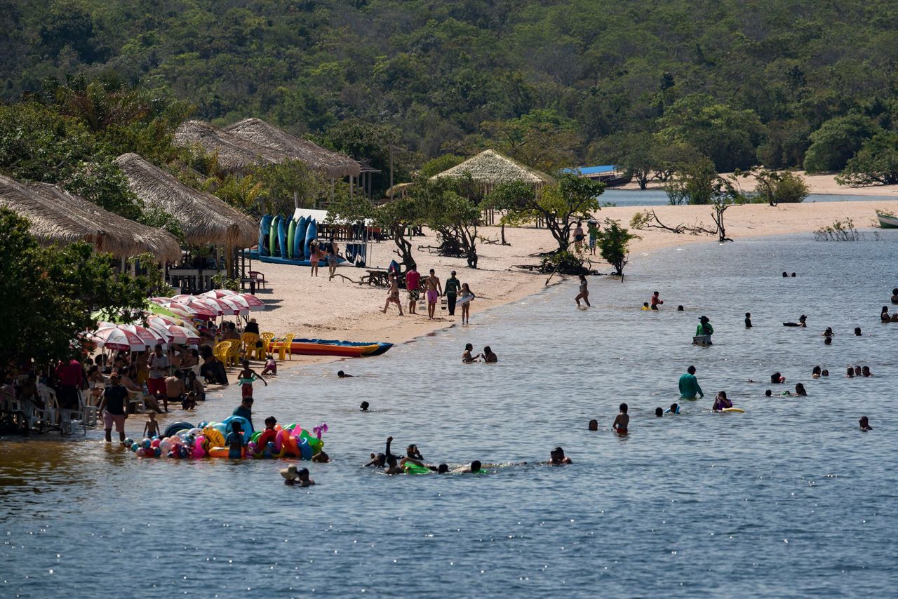 Amazon land grabbers assail ecotourism paradise in Brazil