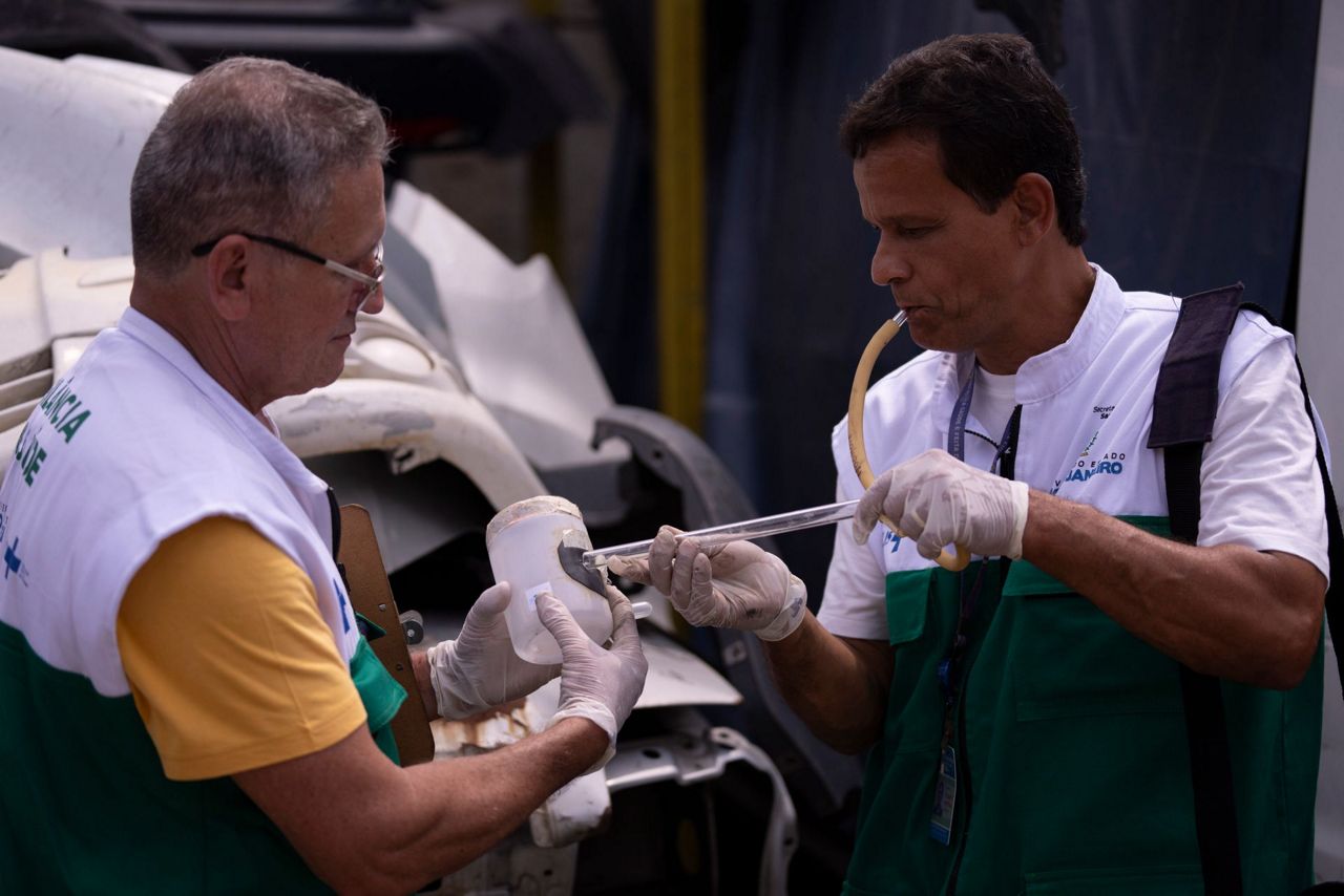 To fight dengue epidemic, health agents in Brazil scour junkyards and ...