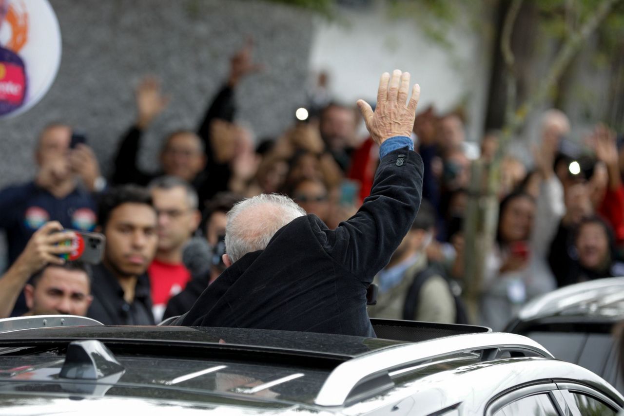 Brazil holds historic election with Lula against Bolsonaro