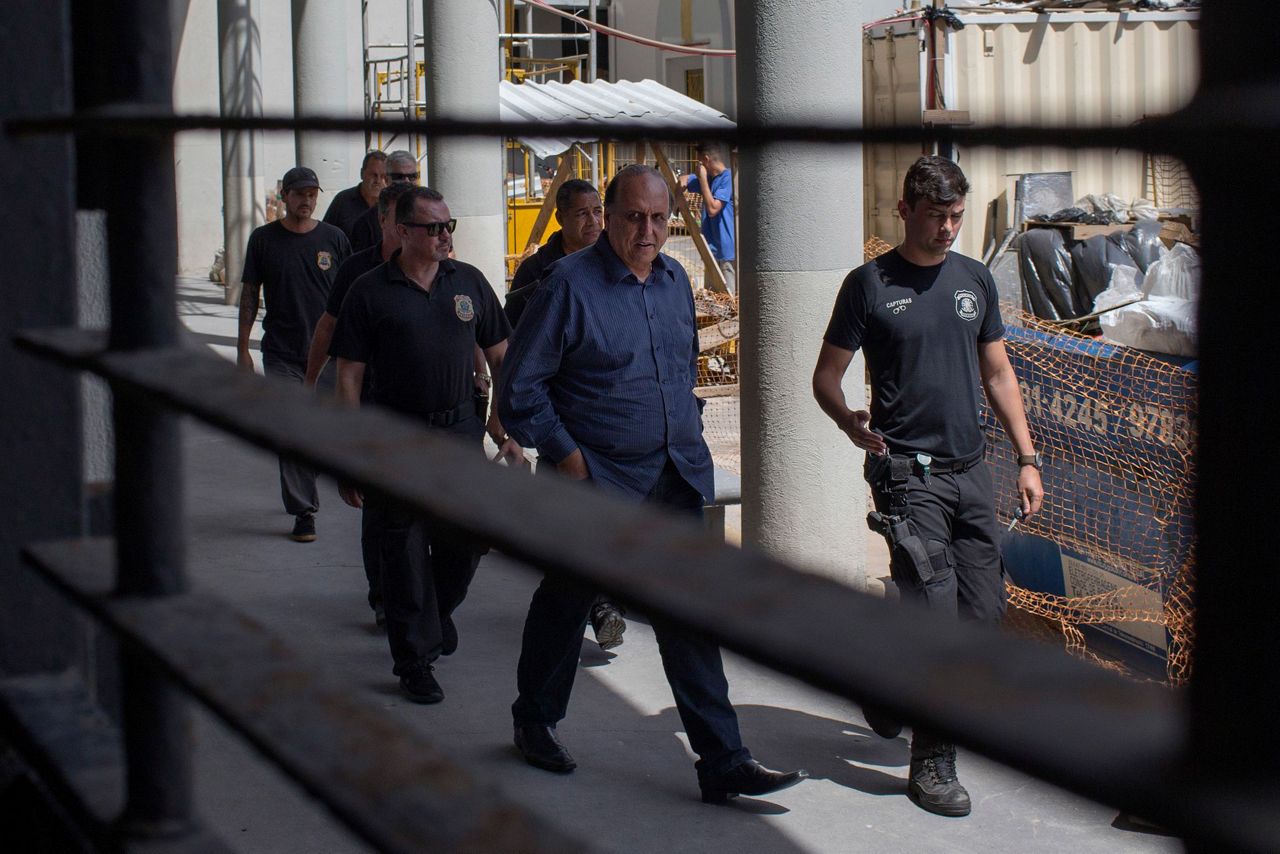 Rio de Janeiro governor arrested, latest in 'Car Wash' probe
