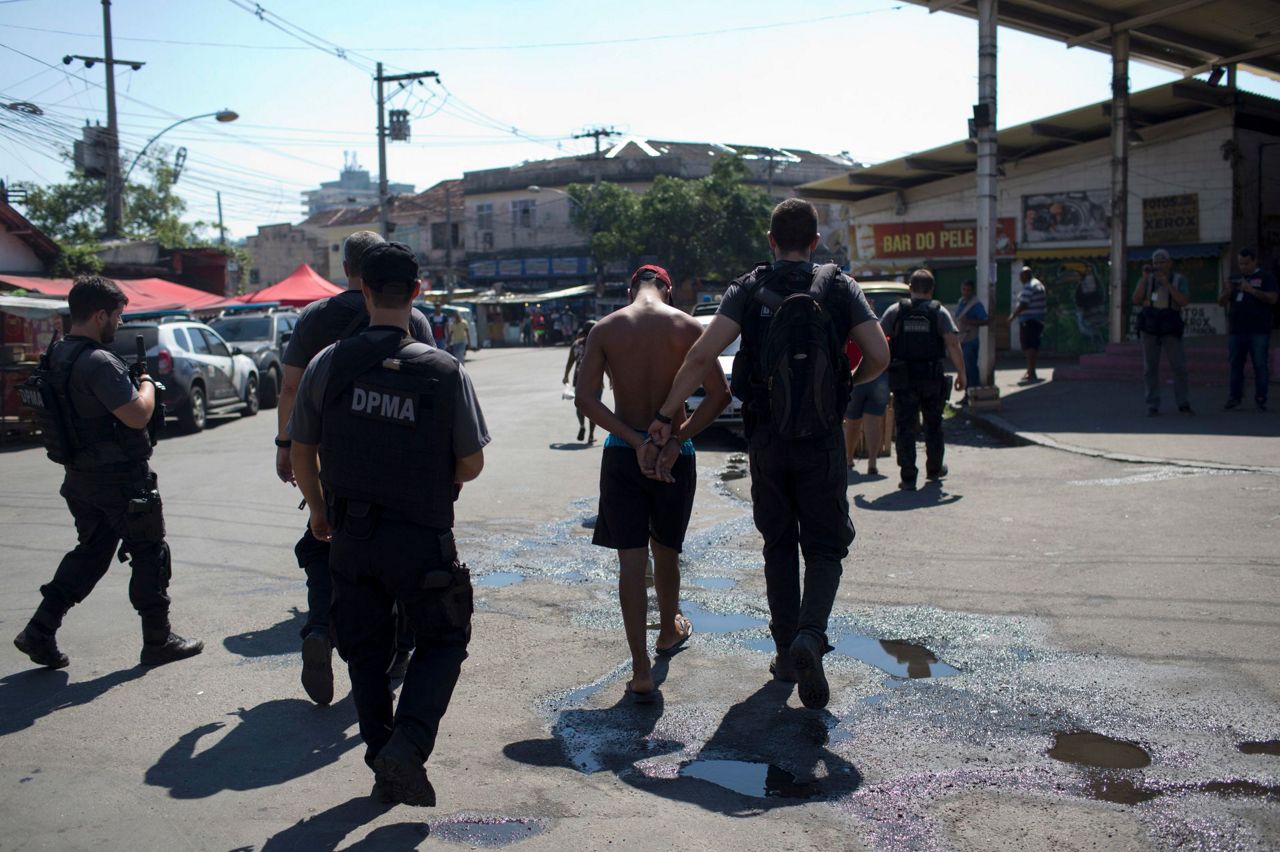 12 dead, including 1 solder, in shootouts in Rio de Janeiro