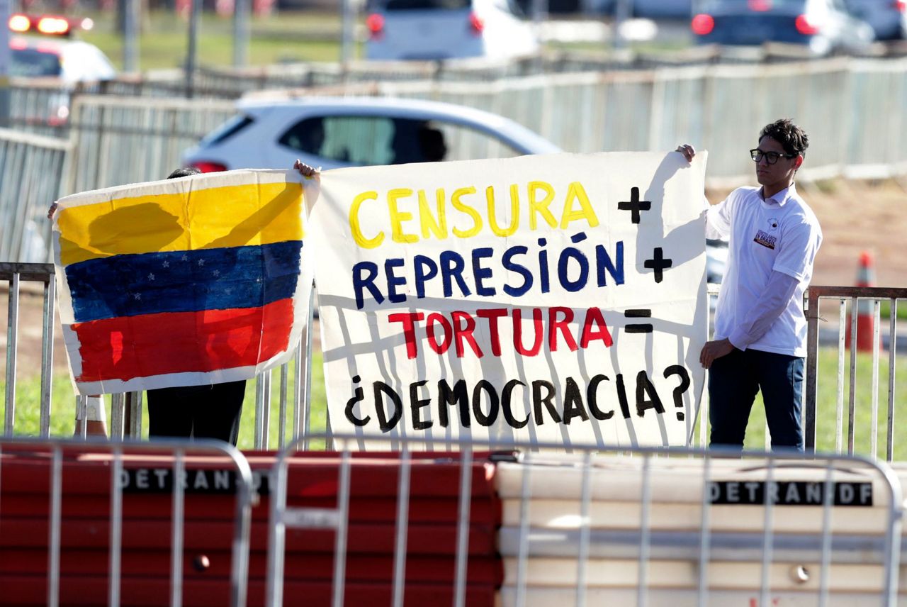 Brazilian president's support of Venezuela's leader mars unity at South ...