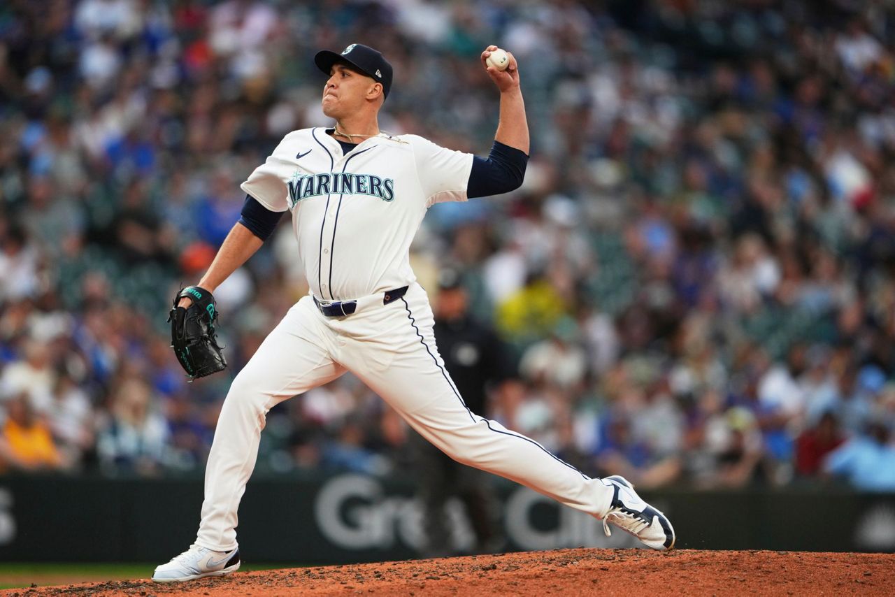 Mariners acquire Josh Naylor from the Diamondbacks for 2 pitchers, AP source says