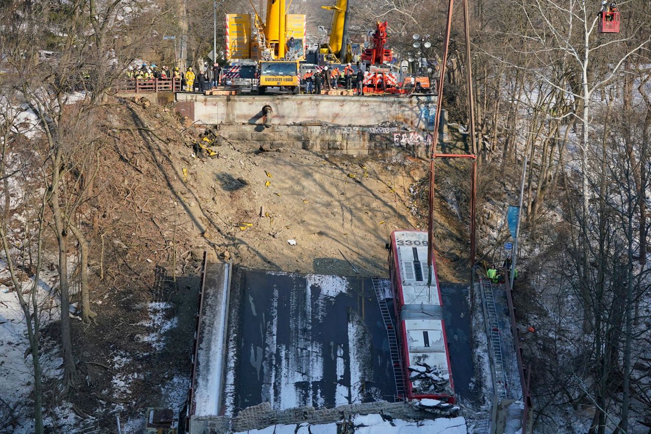 Officials: Bridge not bad enough to close after inspection