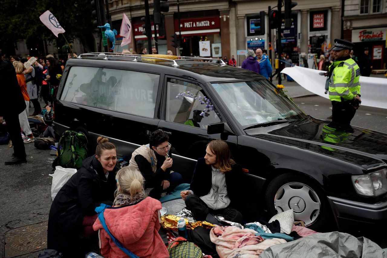 Climate activists block roads, protest in Australian cities