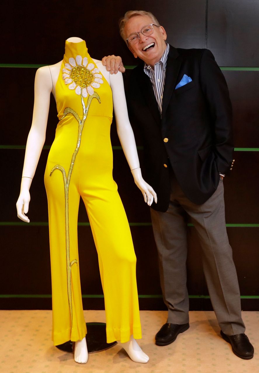 Bob Mackie's designs for Cher, Carol Burnett up for auction