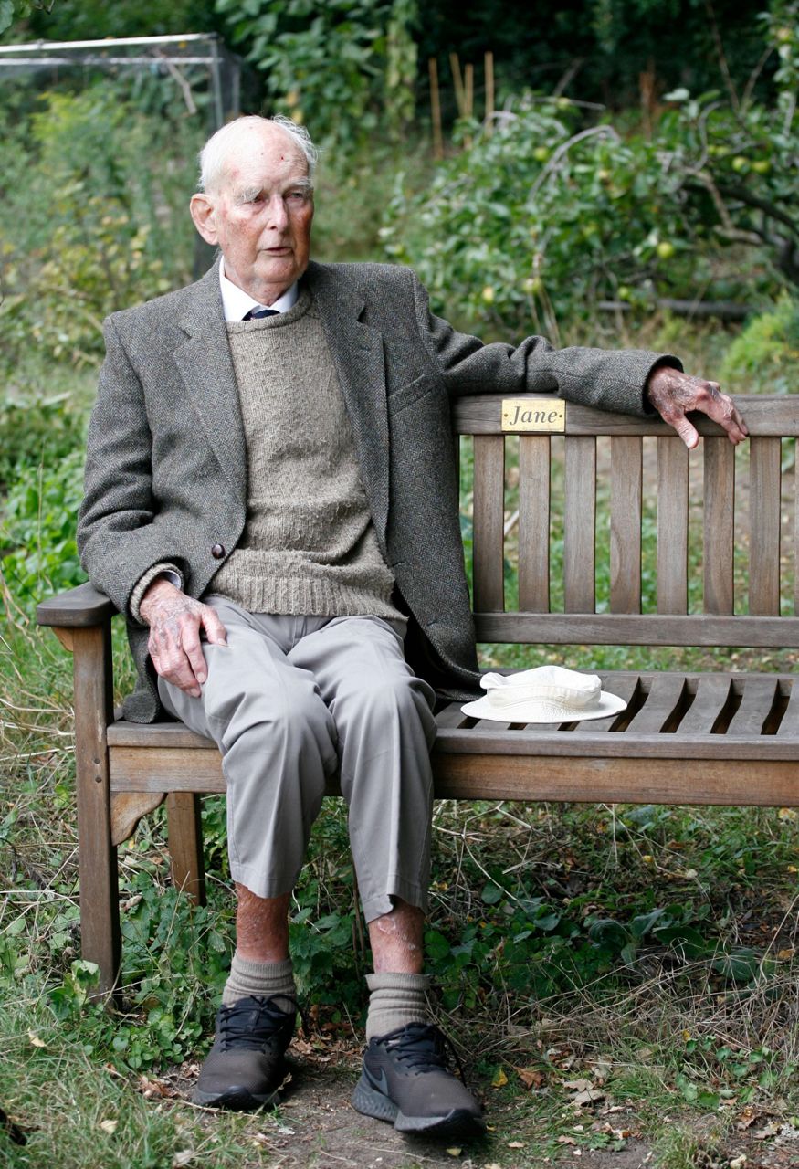 Ex-sailor's film shows Mayflower II's colorful 1957 voyage