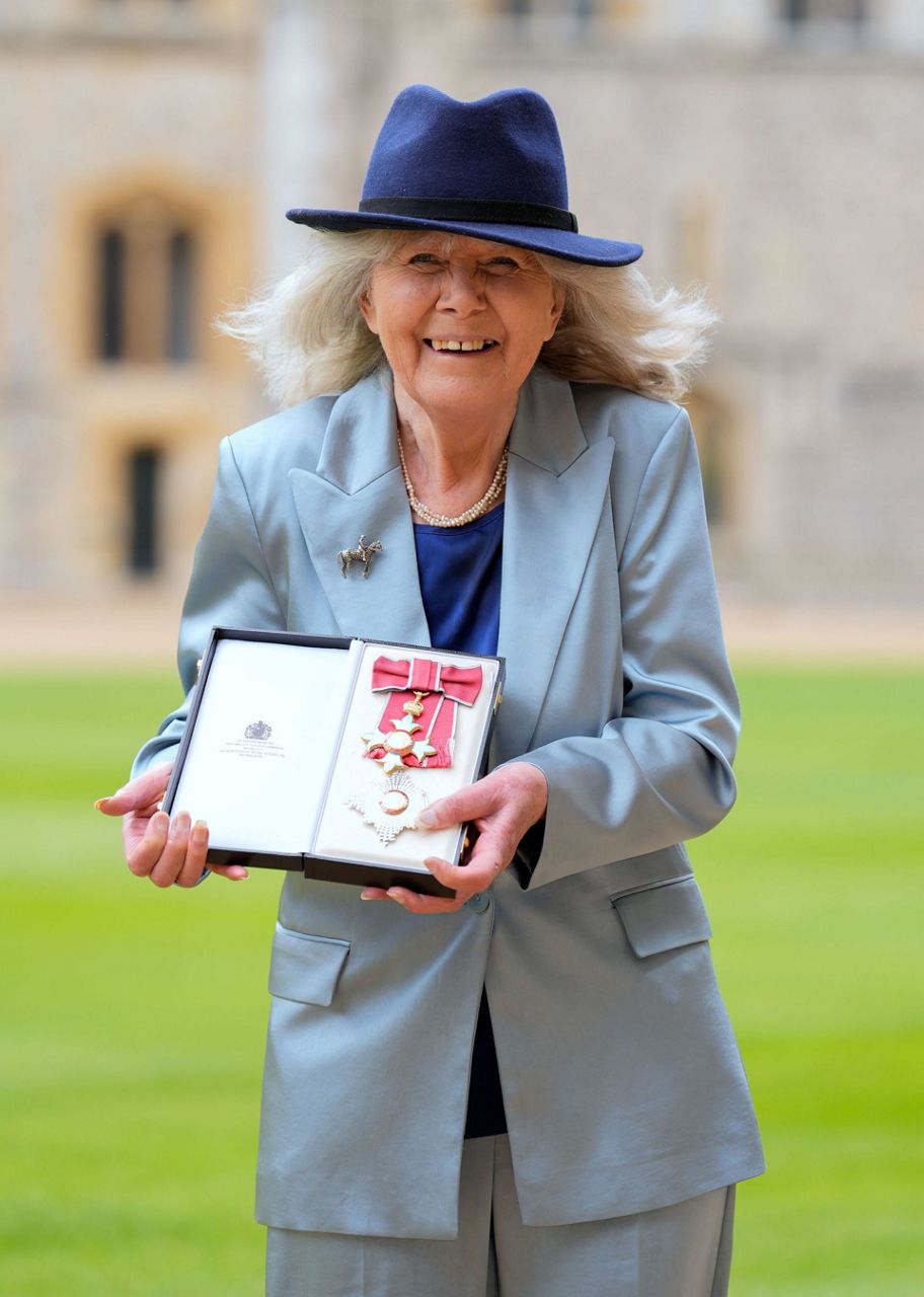 Jilly Cooper, British author of bestselling risqué novels, including ...