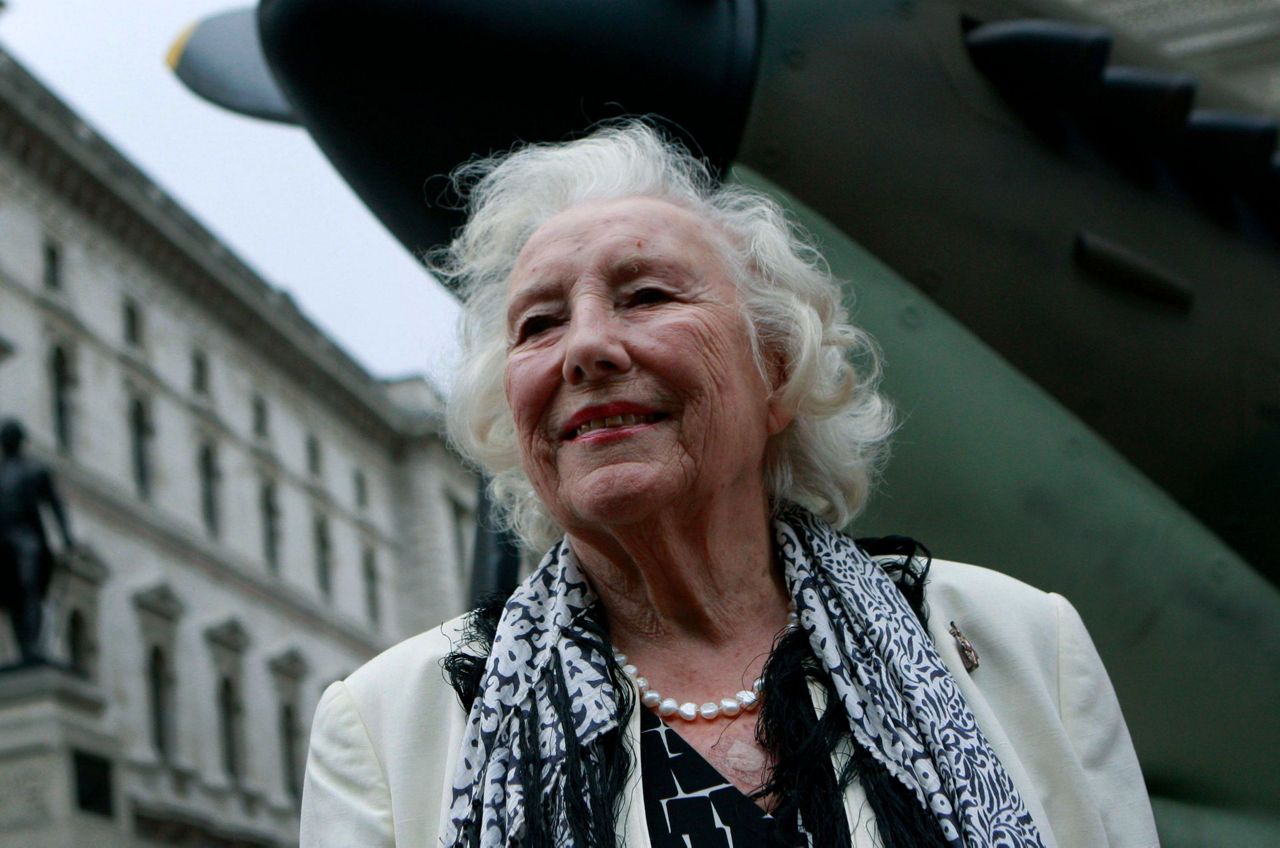World War II forces sweetheart singer Vera Lynn dies at 103